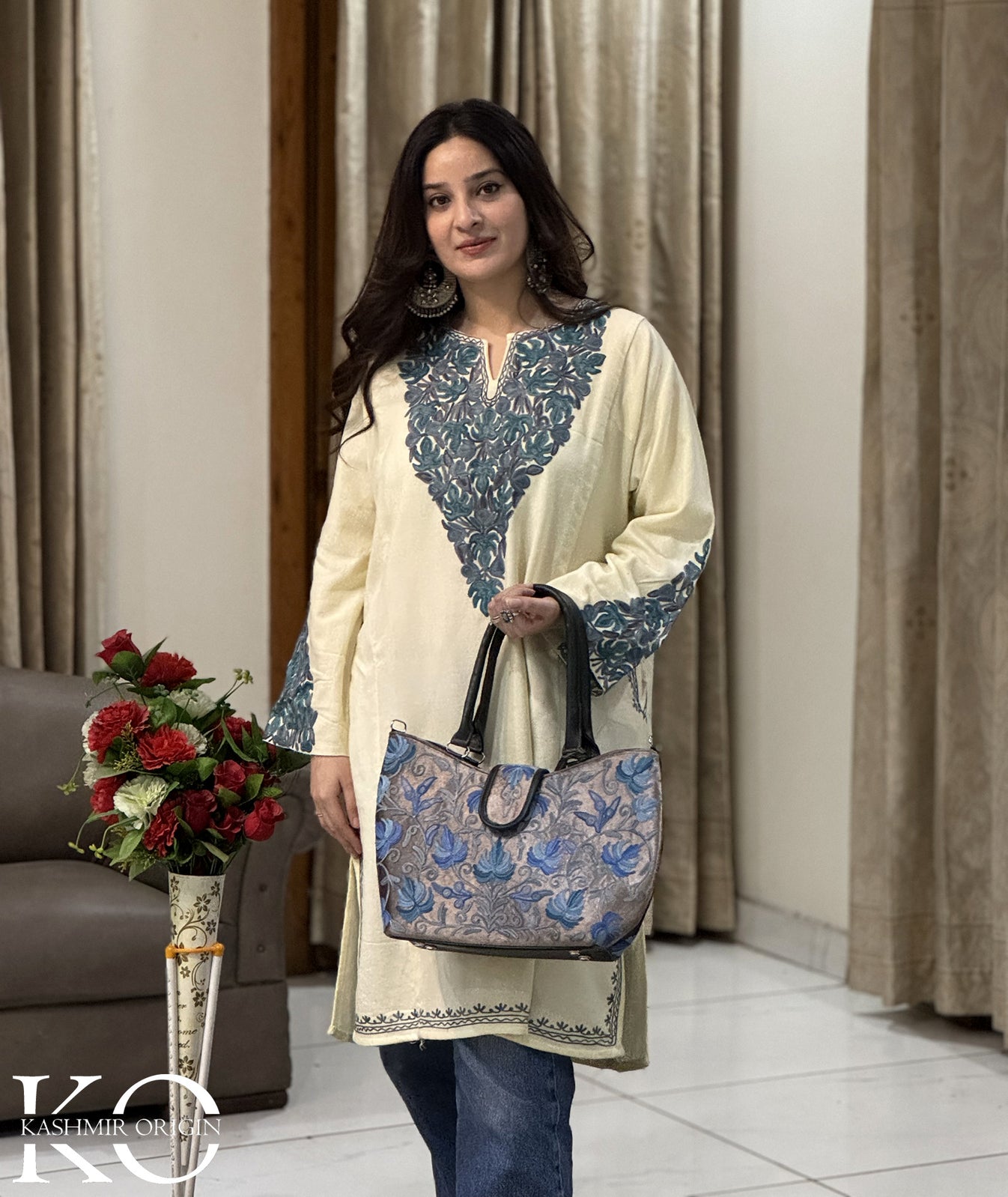 Creme Chinar Neck & Arm Design Aari Embroidered Pheran – Kashmir origin